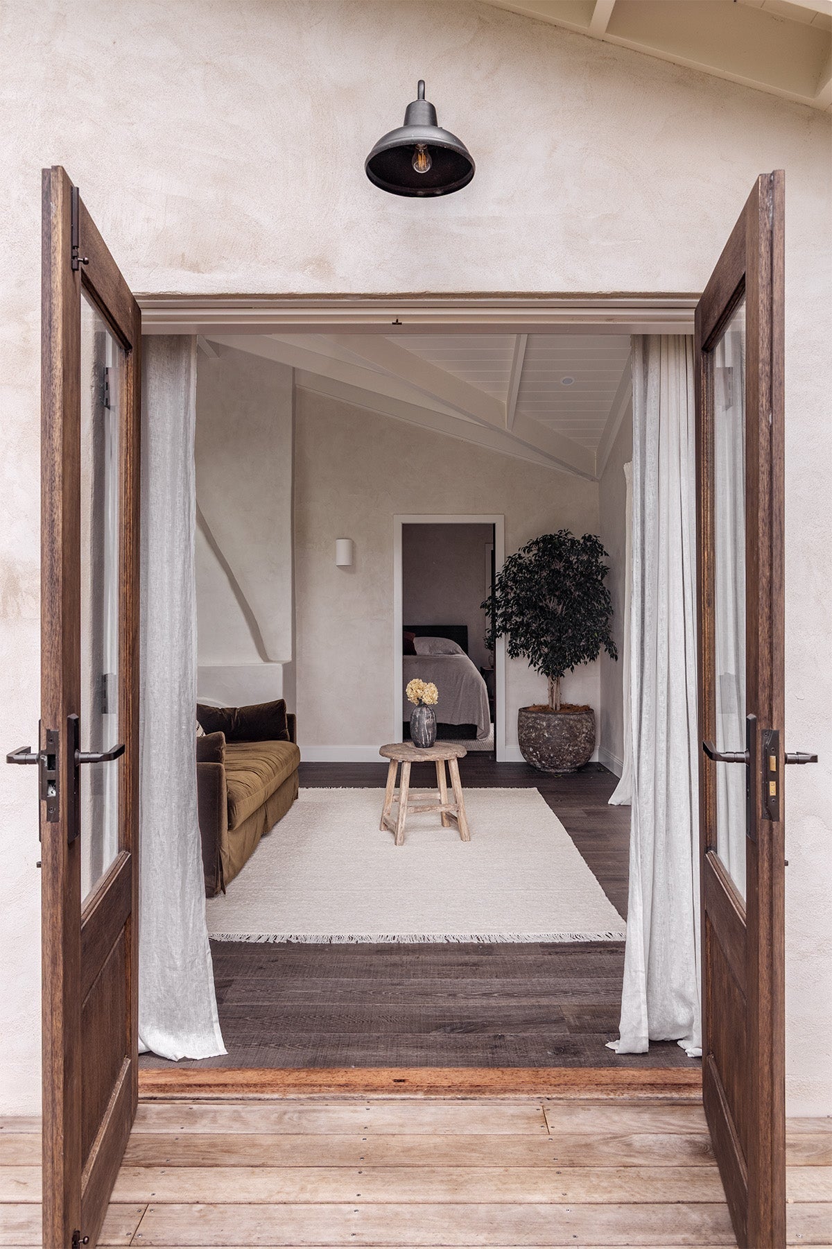 Hunter Cabin: A Byron Hinterland Escape by Billi-Hunter Drury